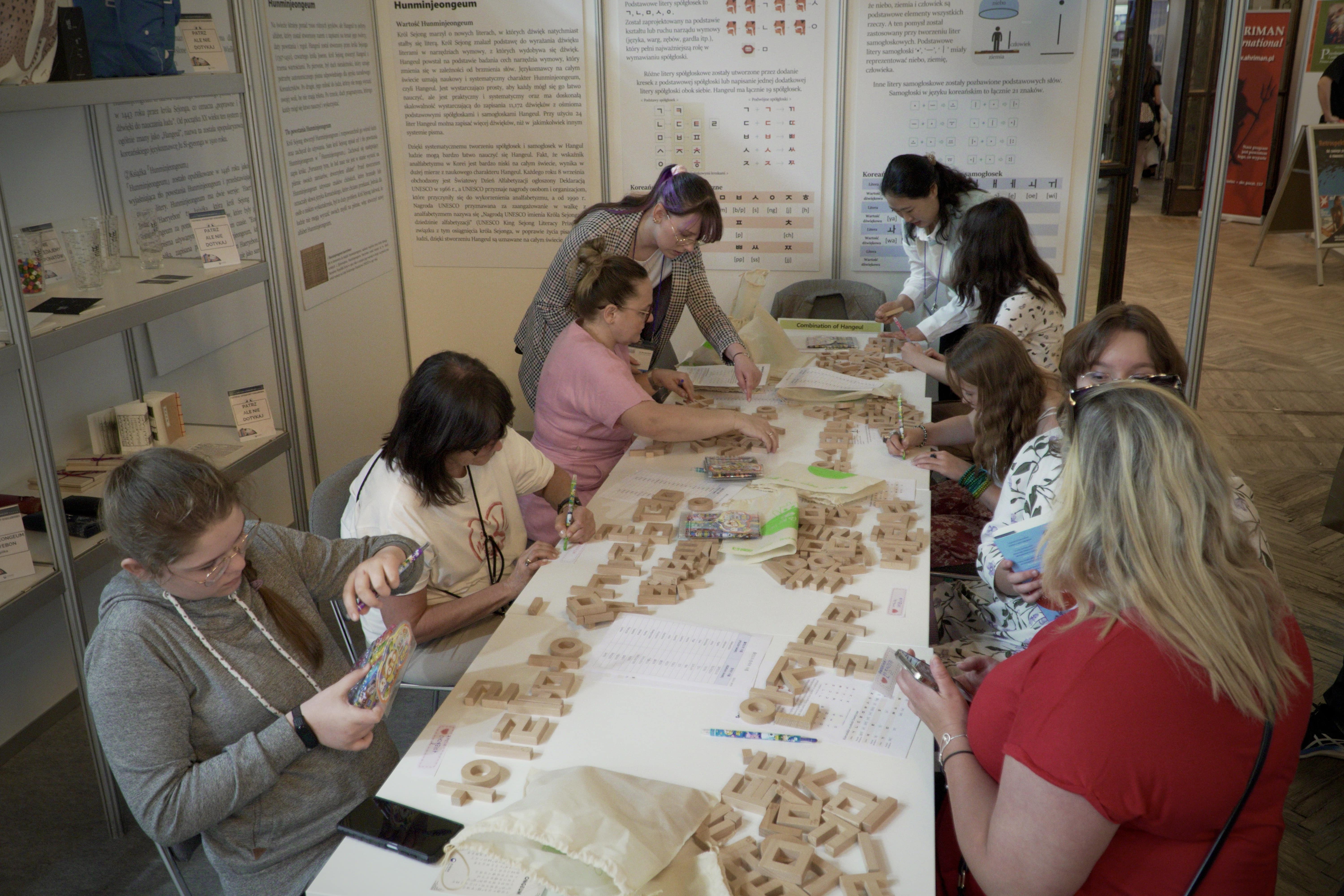 (Review) 2023 Warsaw International Book fair - Korean culture booth ...